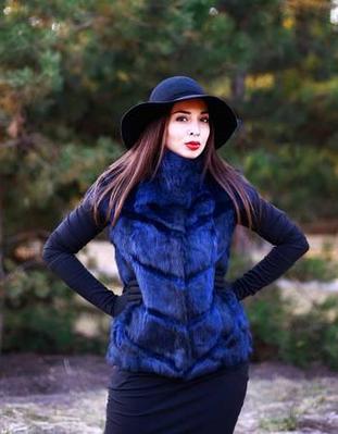 Жилет из кролика на молнии (ID#10124680), цена: 4200 грн, купить на Prom.md